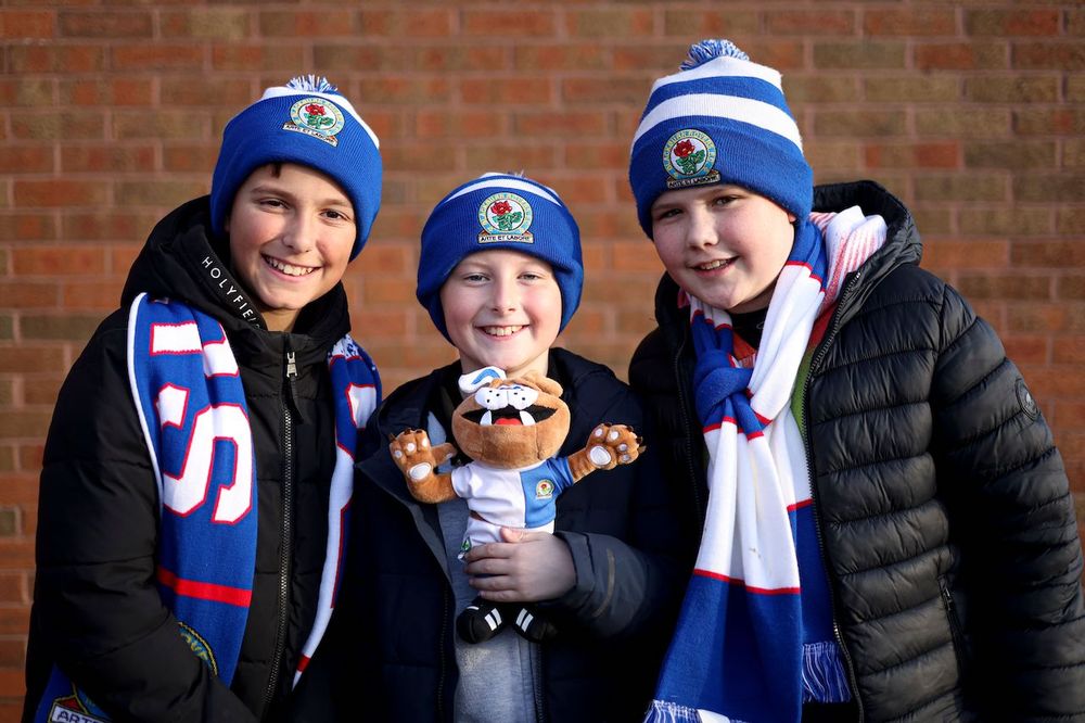 Record-breaking number of EFL Clubs achieve Family Excellence Status as ...