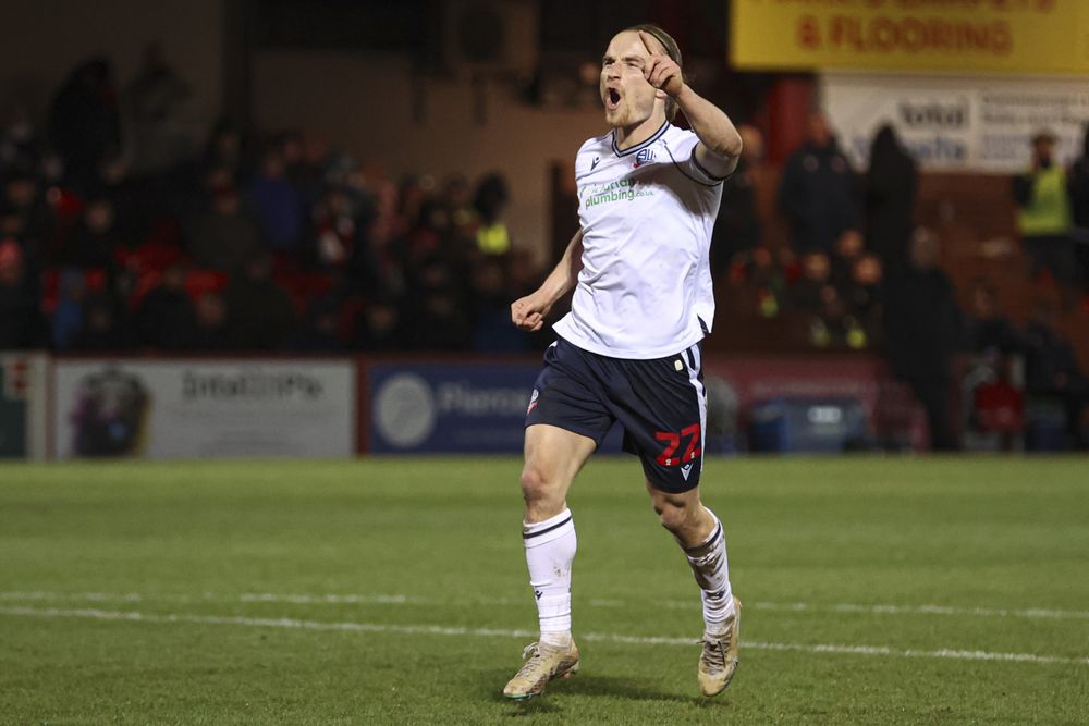 Kyle Dempsey awarded the Bristol Street Motors Trophy Player of the ...